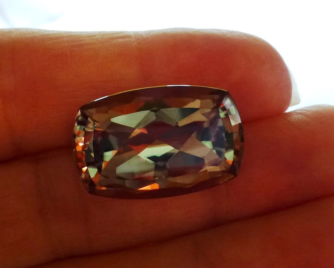 22.10 cts. Zultanite® Fancy Cushion, 21.5x14x9mm - Zultanite® Gems